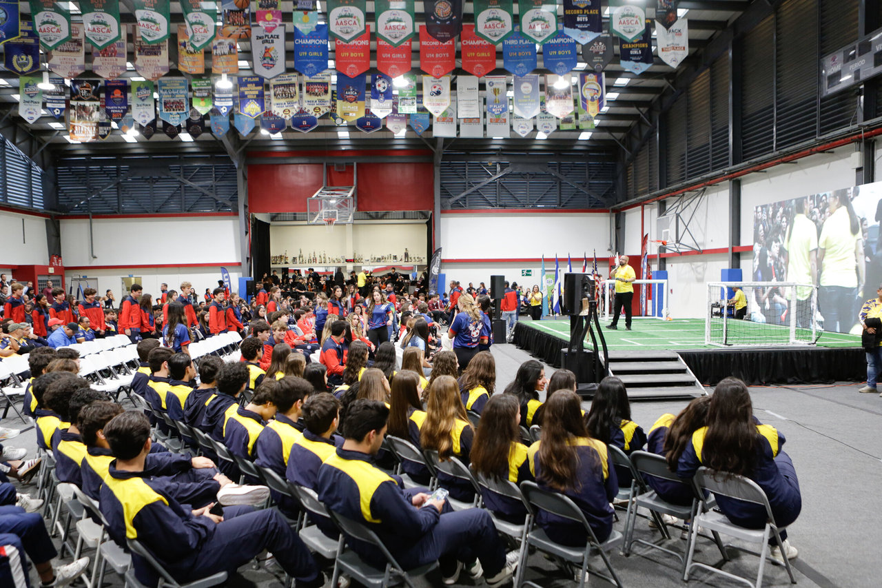 Inauguración + Premiación