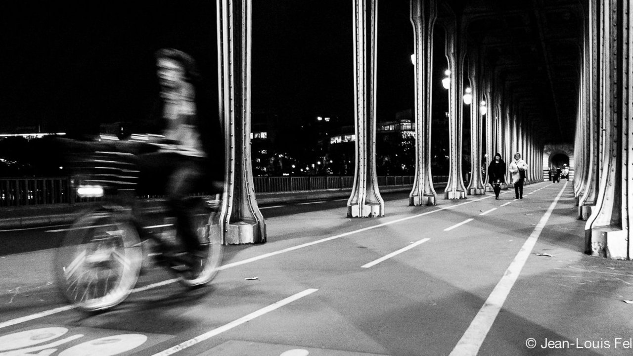 STREET - B&W