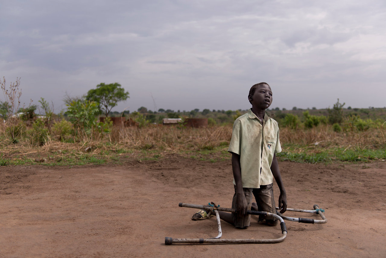 HUGH RUTHERFORD + PHOTOGRAPHER