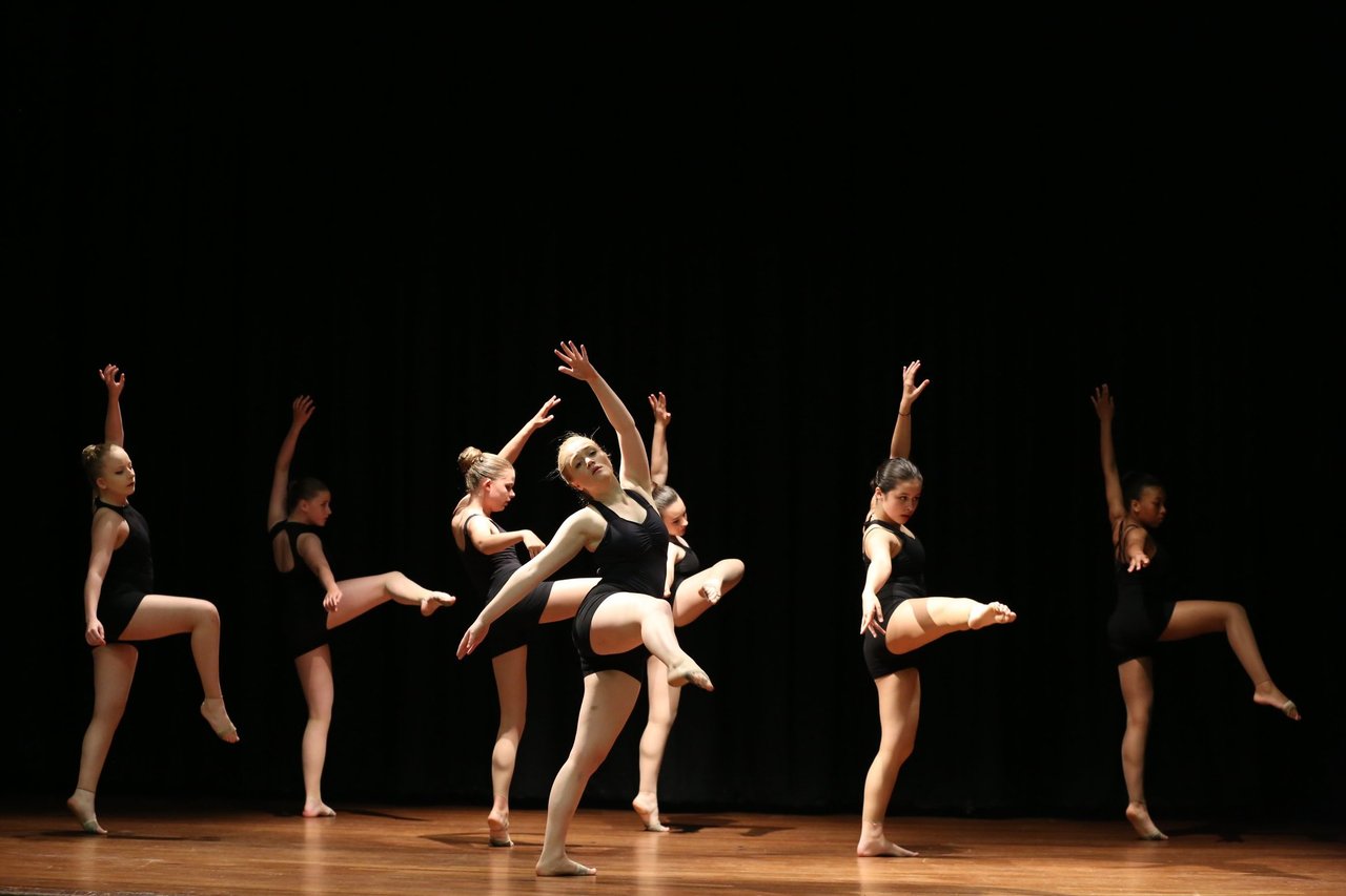 Dance & Theatre